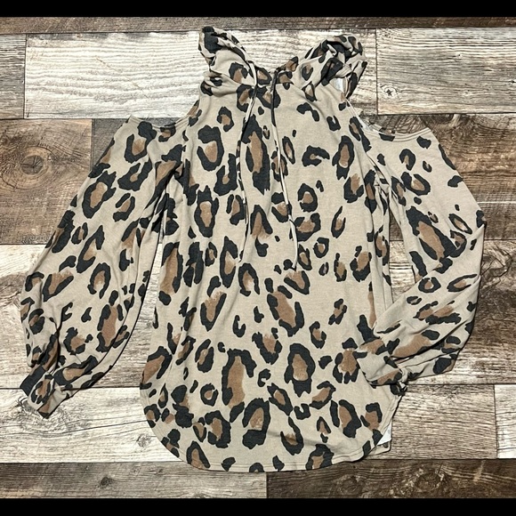 Viamor | Tops | Leopard Print Hooded Cold Shoulder | Poshmark